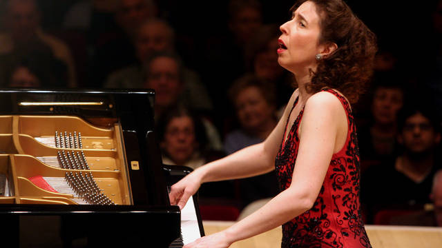Angela Hewitt - Artists - Classic FM